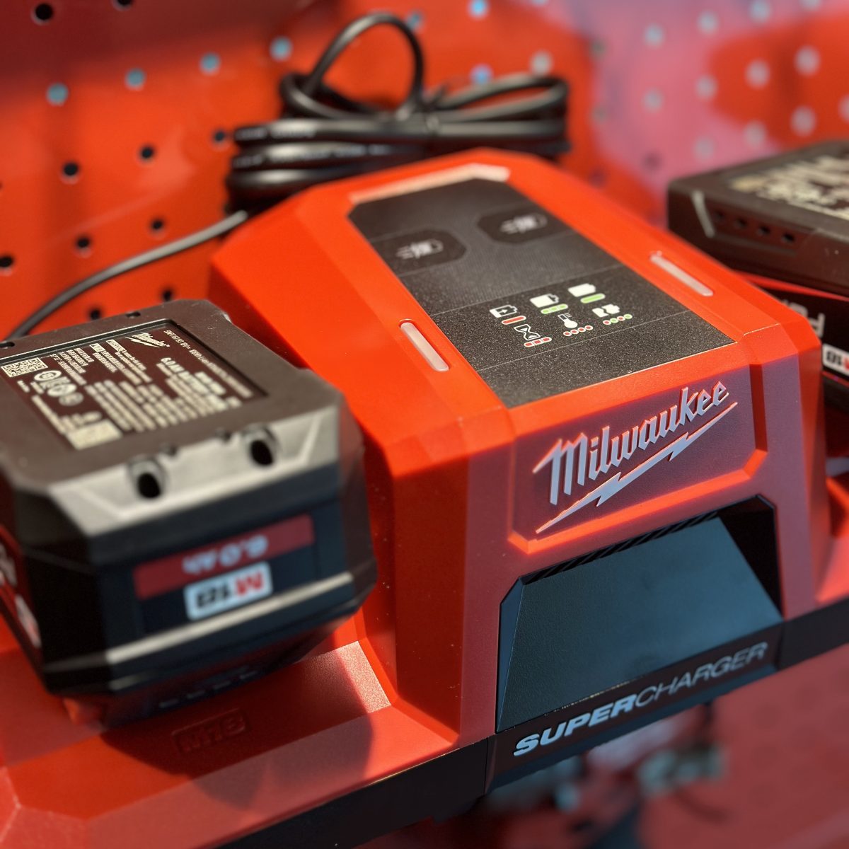 MILWAUKEE M18 Forge 6.0AH Dual Battery Pack | HardwareMart